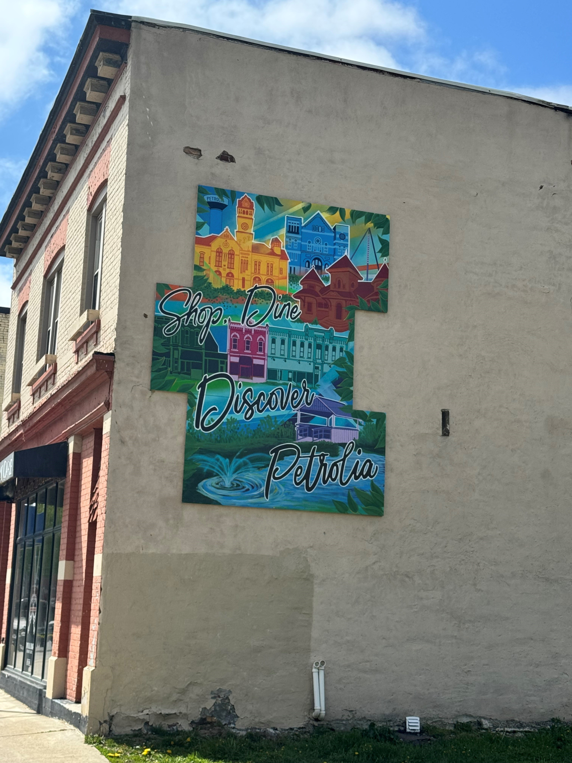 Shop, Dine, Discover Mural Installed Downtown Petrolia – Petrolia